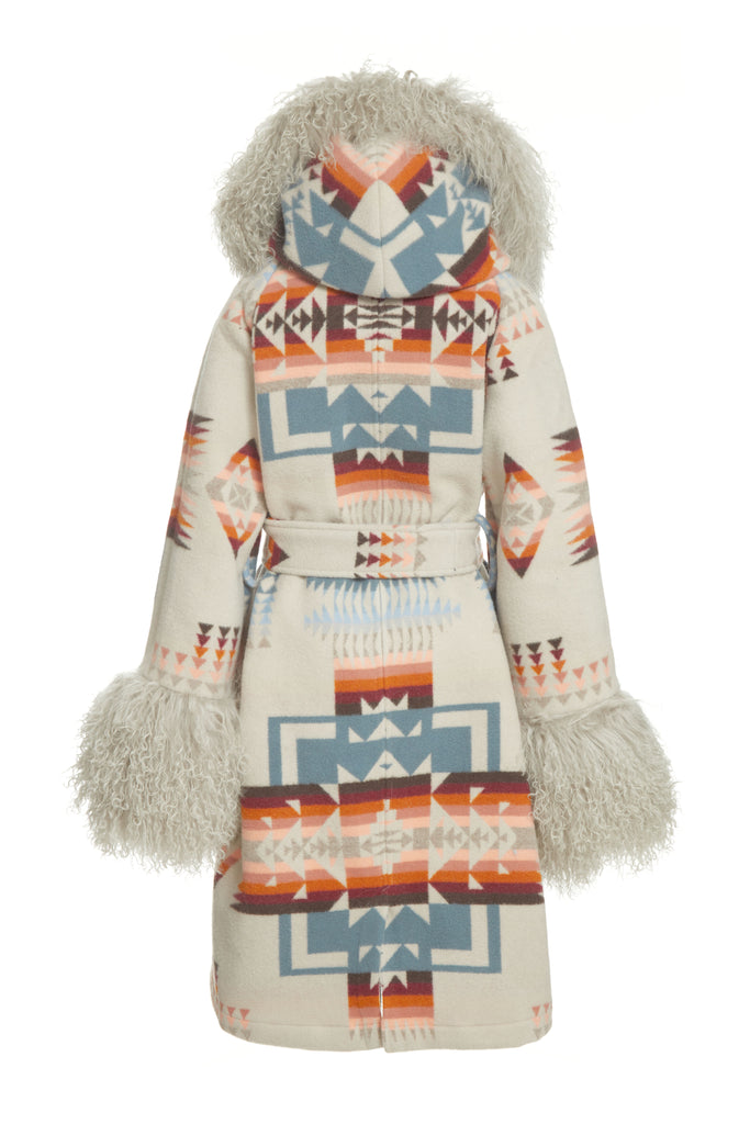 Chief Joseph Smoking Robe – Lindsey Thornburg
